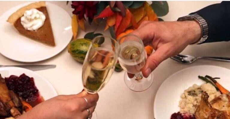 Philadelphia: Christmas Eve Gourmet Brunch or Dinner Cruise - Authentic Perspectives