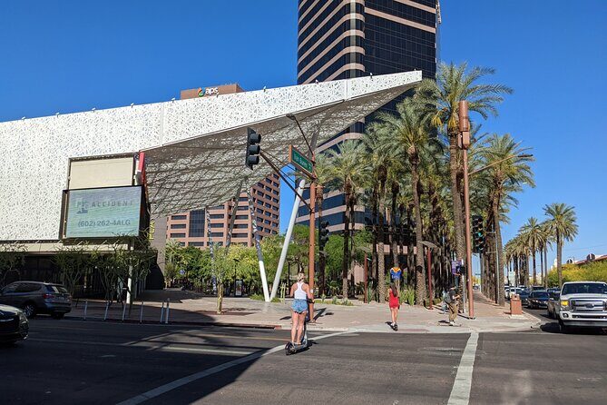 Phoenix Scavenger Hunt Walking Tour and Game - Exploring the Main Attractions and Hidden Gems