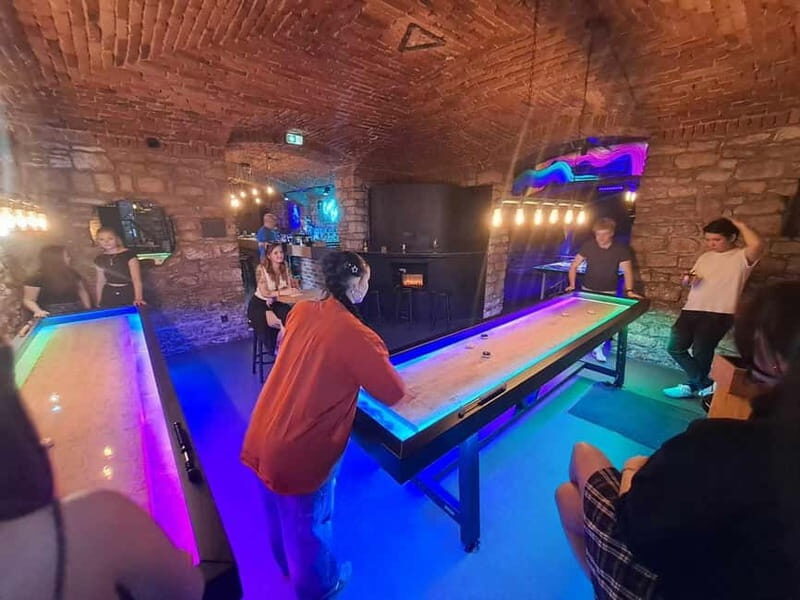 Ping pong or shuffleboard for up to 6 players - What Makes This Experience Special?