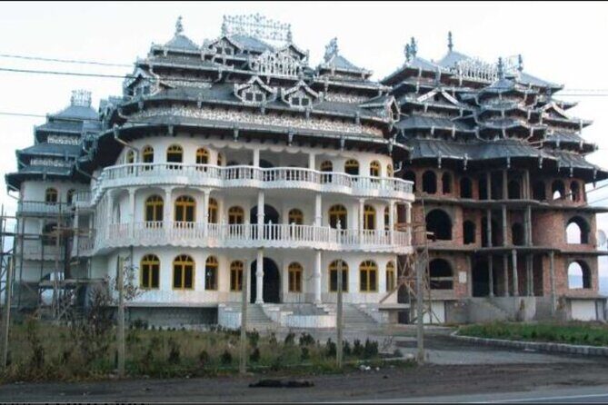 Poor Neighborhoods, Prison and Gypsy Castles - Private Tour - Why This Tour Offers Unmatched Value