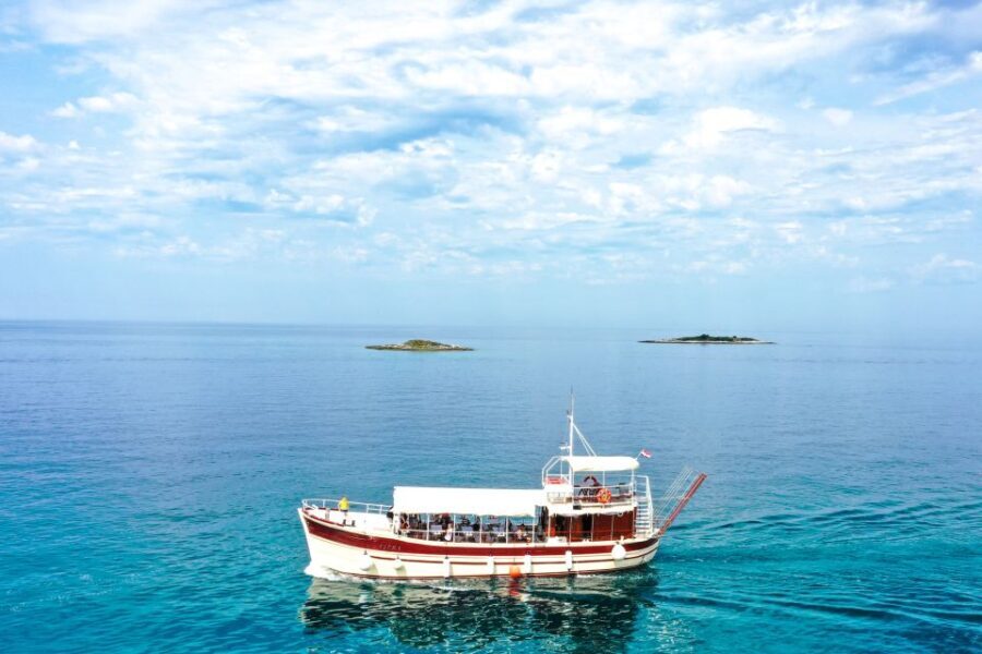 Pore: Panoramic Morning Cruise Among 20 Islands with Drinks - Key Points