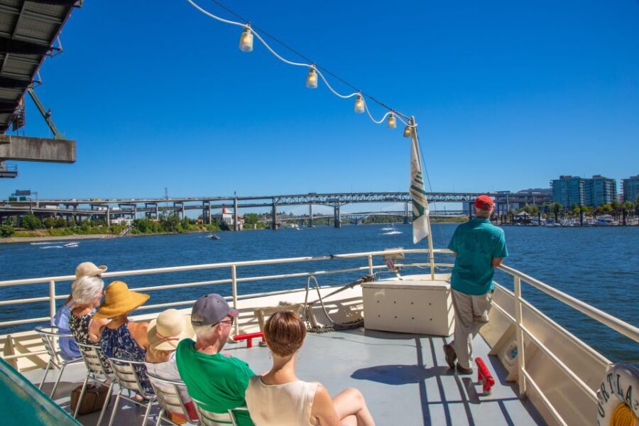 Portland: Happy Hour Sightseeing Cruise - Why this cruise suits different travelers