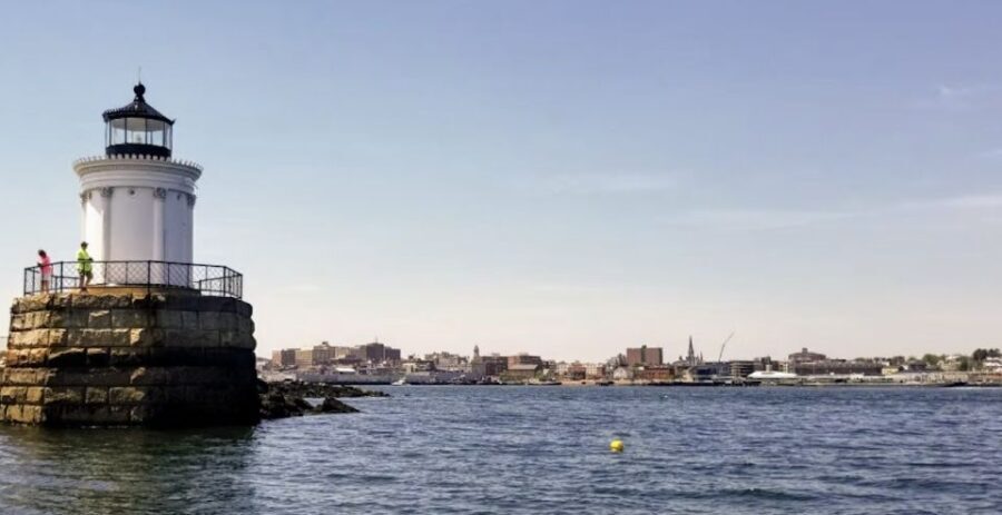 Portland: Maine Lighthouses Sightseeing Cruise with Drinks - Pricing and Value