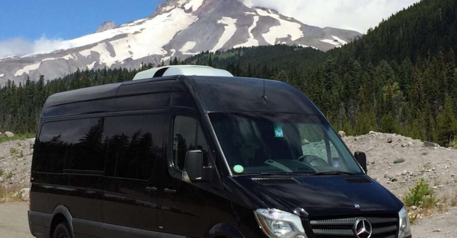 Portland: Mount Hood Wine and Waterfalls Full-Day Tour - Mount Hood and Timberline Lodge