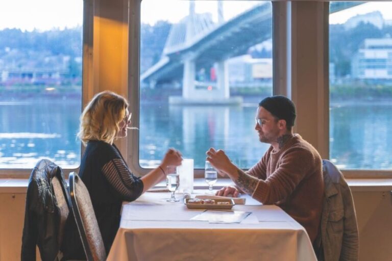 Portland: Willamette River 2.5-hour Dinner Cruise - Authenticity and Why This Cruise Resonates