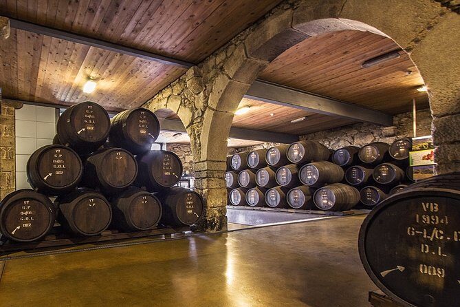 Porto and its charms - Tour from Lisbon - FAQs