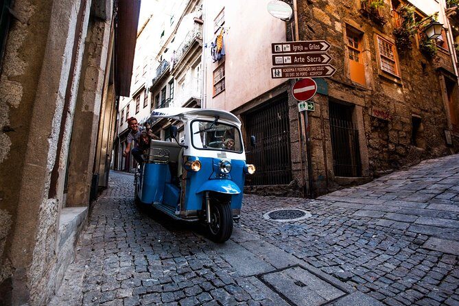 Porto Half-Day Private Tour with Tuk Tuk and Lunch - How the Experience Feels