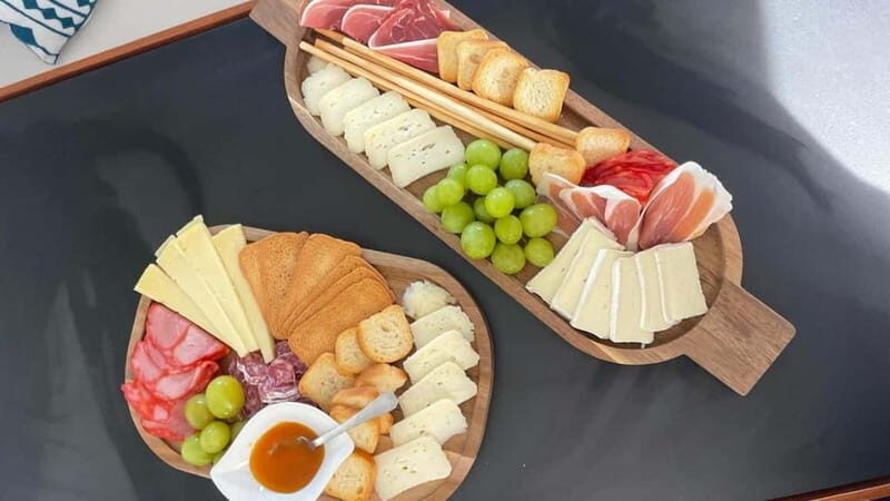 Porto: Private Yacth Cruise with Wine, Snacks & 6 Bridges - Why Choose This Porto Yacht Cruise?