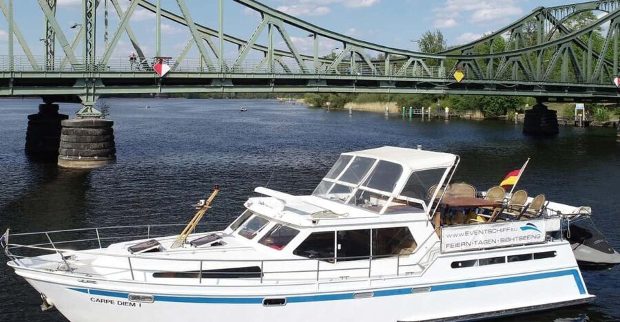 Potsdam: Yacht Cruise - Lakes of Berlin - Castles & Nature - What Makes This Cruise Special?