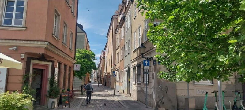 Pozna: Guided Bike/E-Bike Tour with Local Attractions - What Sets This Tour Apart?