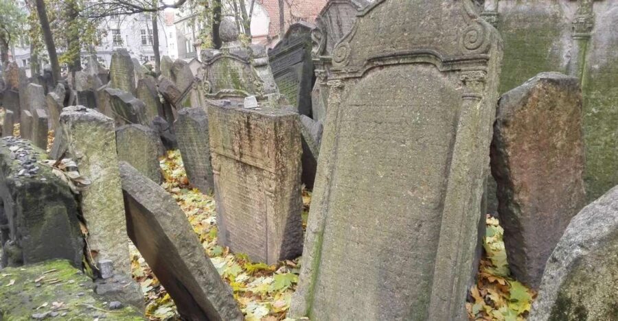 Prague: 3-Hour Private Jewish Quarter Tour - Itinerary Breakdown: What You’ll See and Experience