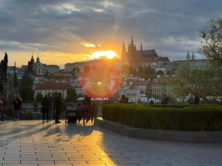 Prague: Castle, Lesser Town & Charles Bridge Tour - What Makes This Tour Stand Out?