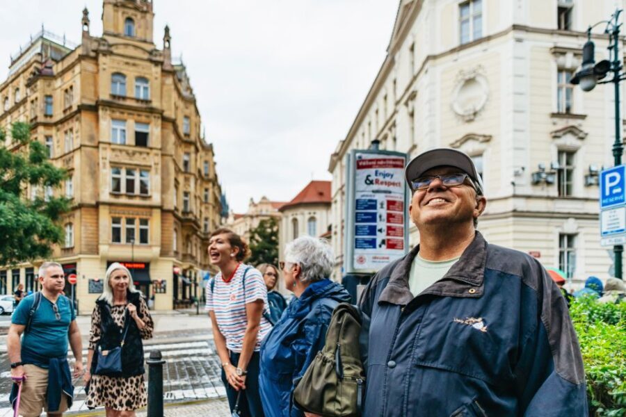 Prague: City Highlights By Bus, Boat, and on Foot - The Itinerary in Detail