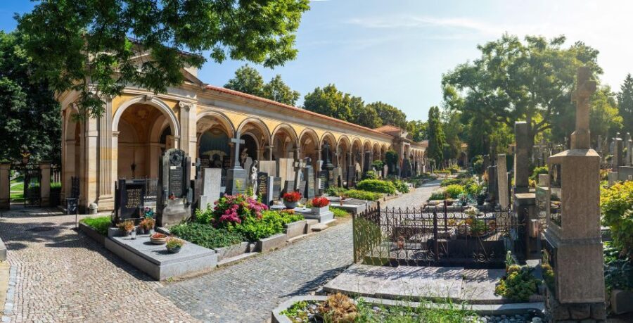 Prague: Guided tour to the historic fortress of Vyehrad - Why This Tour Offers Great Value