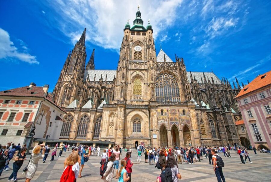 Prague Hradcany Castle, St Vitus Cathedral Tour with Tickets - The Experience of Visiting Prague Castle