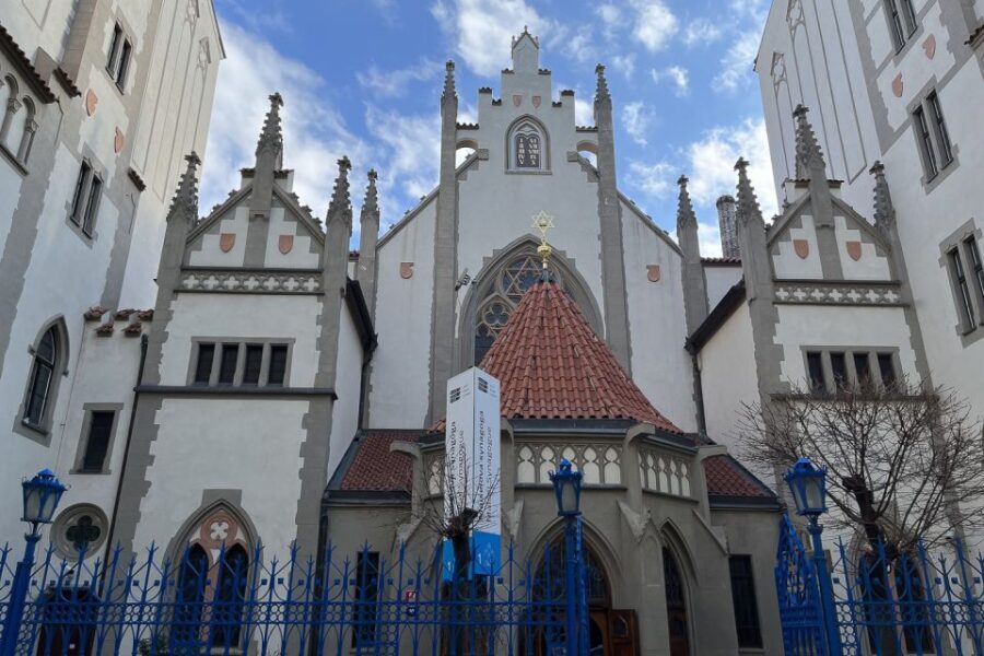 Prague: Jewish Town Guided Walking Tour - Who Would Enjoy This Tour?