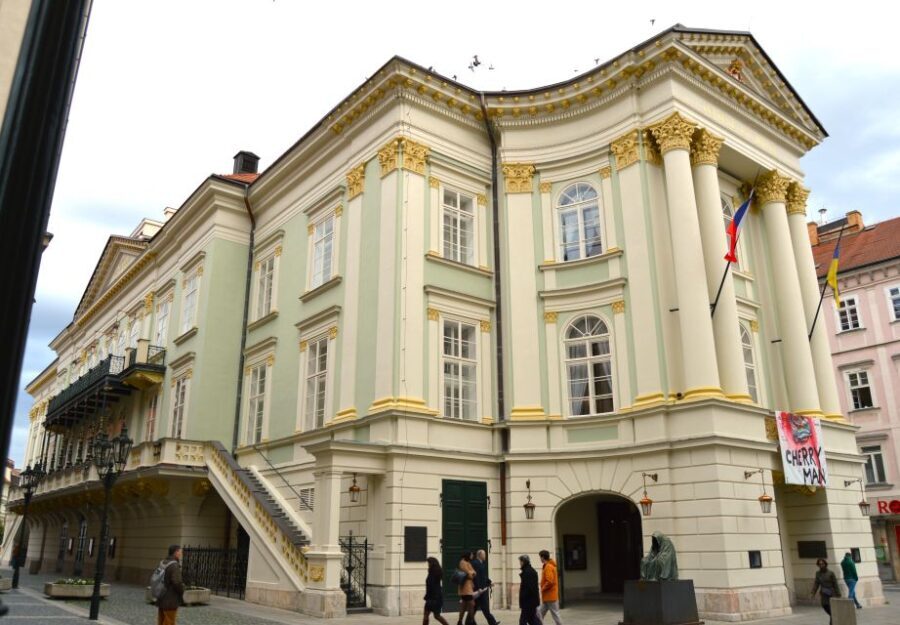 Prague: National Museum Ticket & Online Audioguide City Tour - Why You Should Consider This Tour