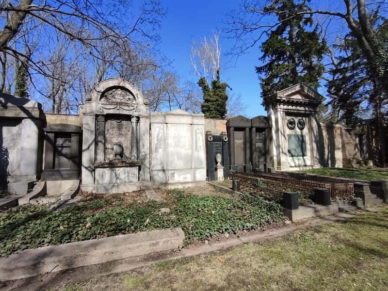 Prague: New Jewish Cemetery Guided Tour - The Sum Up