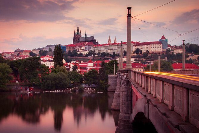 Prague Private Photo Tour for Photography Enthusiasts - Who Will Benefit Most?