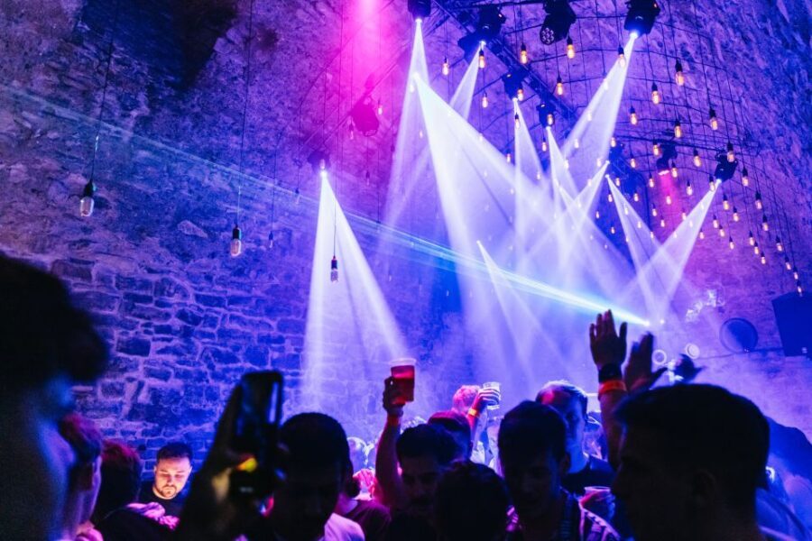 Prague: Pub Crawl with Unlimited Drinks and Cocktails - Authentic Comments from Travelers
