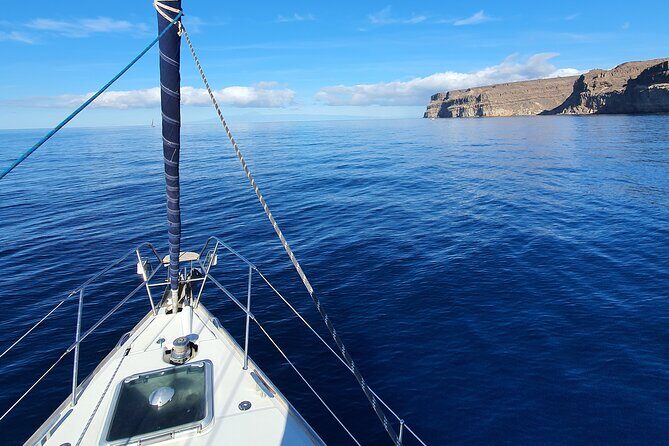 Private 3-hours afternoon SailingTour and Snorkeling with Food and Drinks - Food, Drinks, & Atmosphere