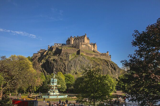 Private 4h Walking Tour in Edinburgh with Edinburgh Castle Tour - What the Tour Includes and What It Doesn’t
