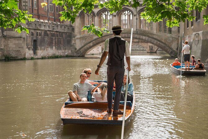 Private | Alumni-led Walking & Punting Tour w/opt King's Chapel - Authentic Experience and Practical Insights