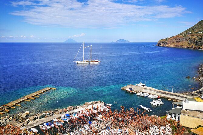 Private and guided tour of Salina: Discovering the Green Island - What Travelers Say