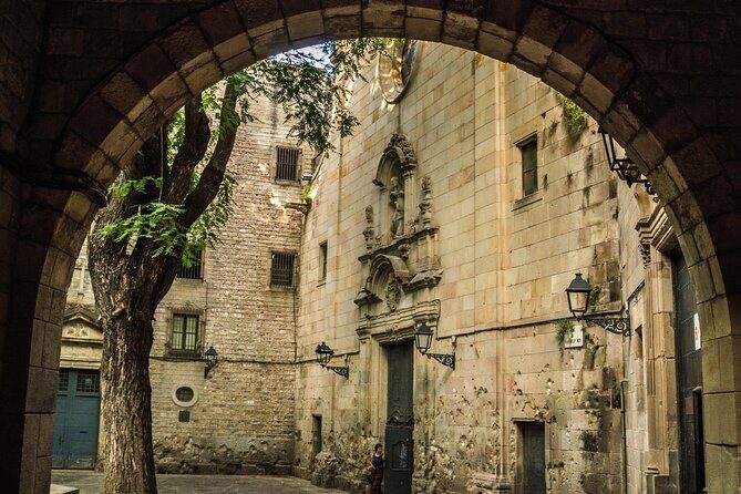 Private Barcelona Old Town Walking Tour: Gothic Quarter & Born - Authenticity and Special Highlights