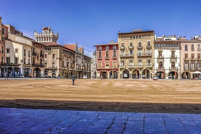 Private Besalú & 3 Medieval Towns Tour with Hotel PickUp from Barcelona - Transitioning to Santa Pau and Castellfollit de la Roca
