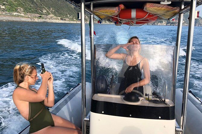 Private Boat Tour Along the Cinque Terre - The Itinerary in Detail