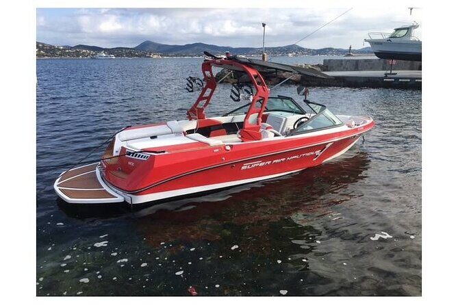 Private Boat Tour on Super Air Nautique 210 - What’s Included and What’s Not