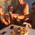 Private boat tour with prosecco and fresh fruit - The Guides and Captain