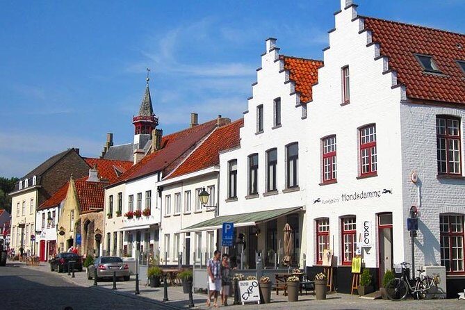 Private Bruges Countryside Cycling Tour to Damme with Guided Walk - What to Expect on the Day