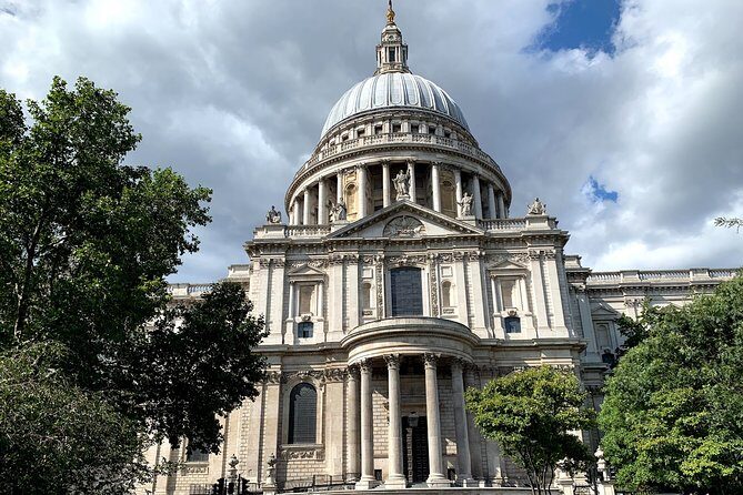 Private Custom Walking Tour: Half Day Sightseeing Tour of London - The Experience in Detail
