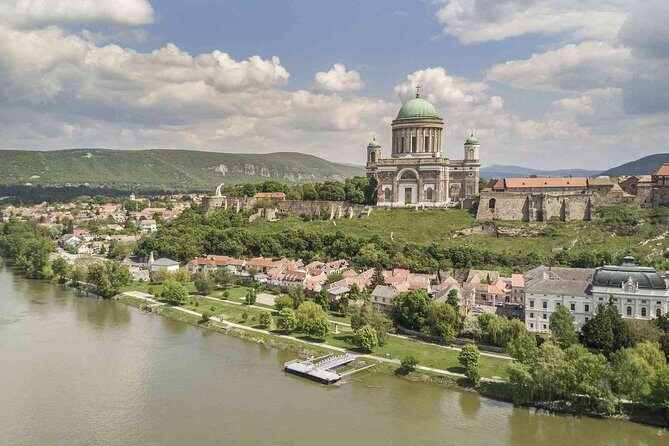 Private Danube Bend Experience with a comfortable air conditioned car - FAQ