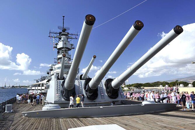 Private Deluxe Arizona Memorial and USS Missouri Battleship Tour - Which Aspects Make This Tour Stand Out?