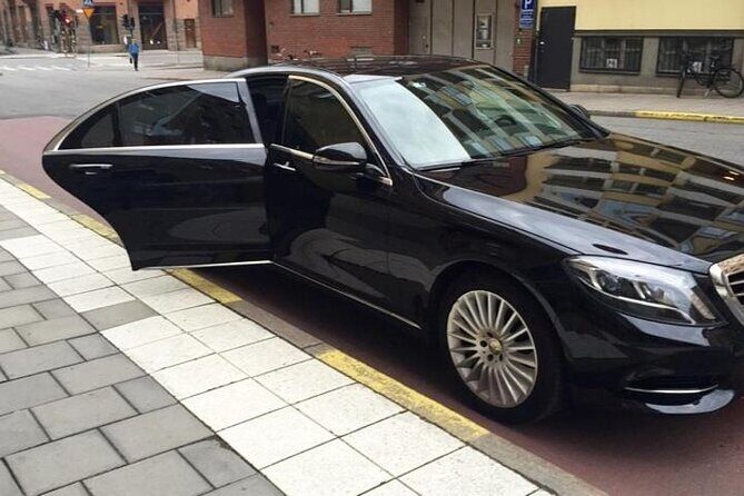 Private Departure Transfer Las Vegas City to LAS Airport - Luggage and Vehicle Details