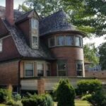 Private Frank Lloyd Wright Architectural Tour by Luxury Vehicle - Frequently Asked Questions