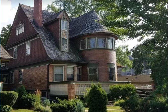 Private Frank Lloyd Wright Architectural Tour by Luxury Vehicle - Frequently Asked Questions