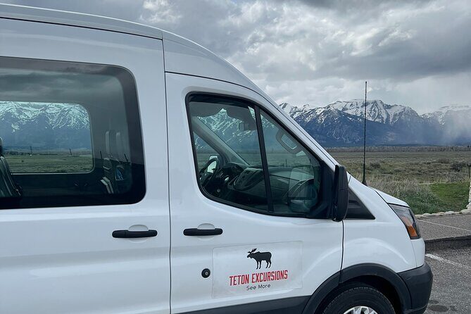 Private Full-Day Grand Teton National Park Tour with Picnic Lunch - The Scenic Stops and Wildlife Hotspots