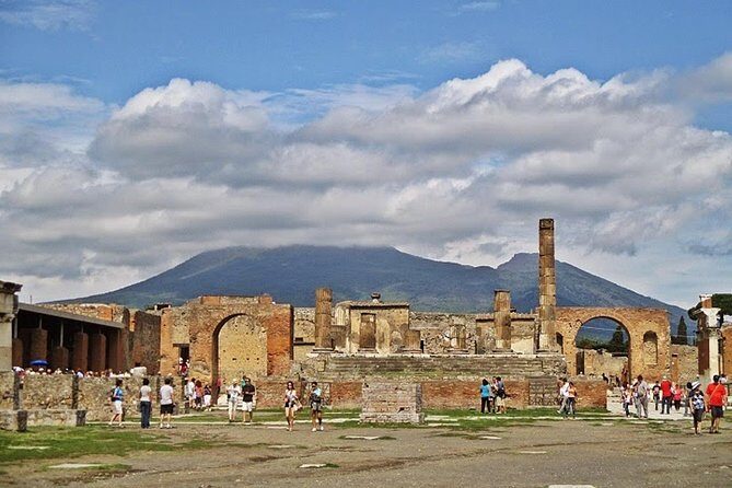 Private Full-Day Tour Sorrento, Positano, and Pompeii - How the Tour Works: Logistics and Comfort