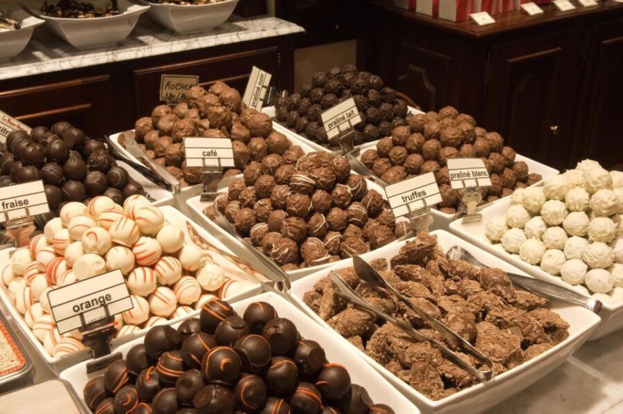 Private Guided Tour of Bruges Iconic Sites & Chocolate - What Does the Chocolate Tasting Add?