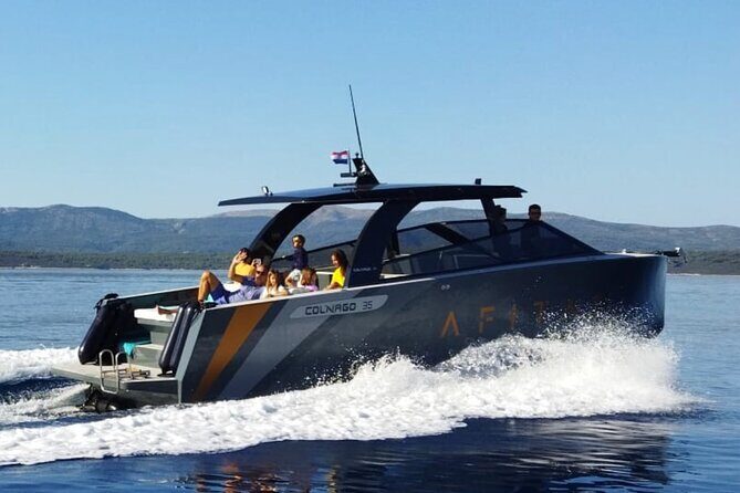 Private Luxury boat from Hvar, Bra and Vis Destination - Key Points