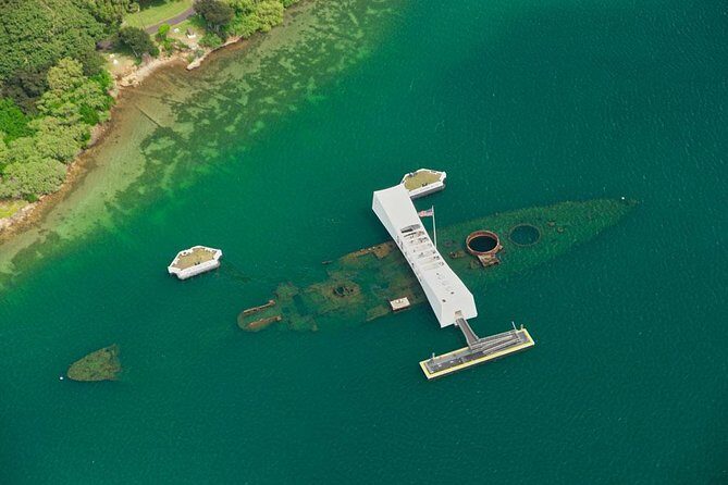 Private Oahu Helicopter Experience: All Window Seats - The Experience and Equipment