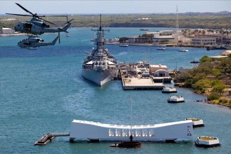 Private Pearl Harbor USS Arizona and USS Missouri - An Authentic, Well-Structured Journey Through History