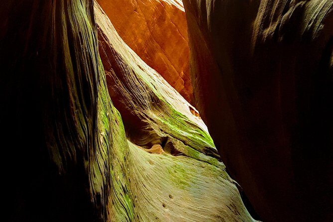 Private Peek-A-Boo slot canyon guided tours - The Value of This Tour