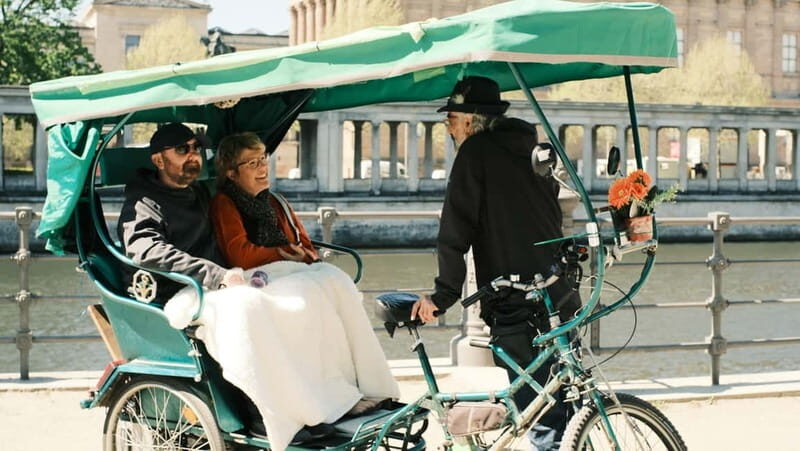 Private Rickshaw Berlin Highlights and secrets up-to 6 Pers. - Why a Rickshaw Tour in Berlin? An Authentic and Practical Choice