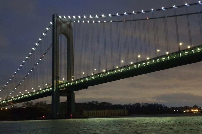 Private Sail Around New York City and The Statue of Liberty - What Makes This Tour Stand Out?