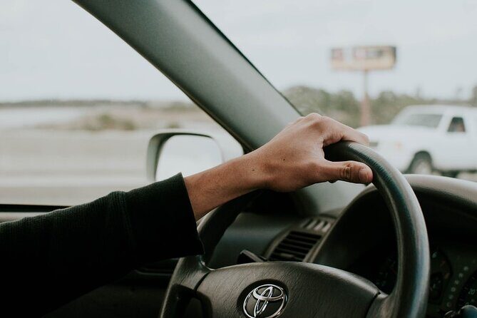 Private Sedan(4 seats) Transfer from Dublin City Center to Dublin Airport - The Vehicle and Service Experience